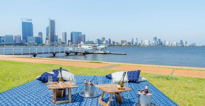Perth: Scenic Seaplane Tour with Cheese Board & Champagne - The Scenic Flight Itself