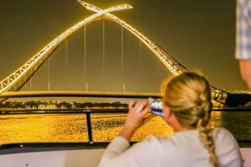 Perth: Swan River Dinner Cruise - Key Points