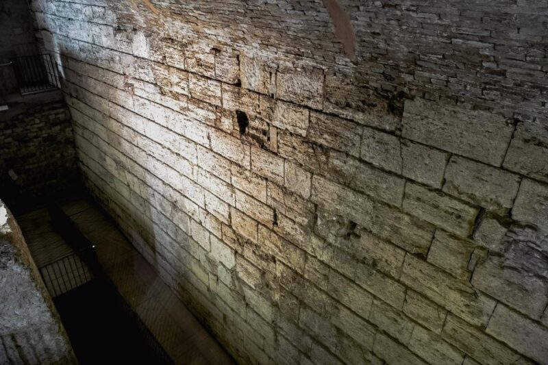 Perugia: Entry Ticket and Guided Tour of Perugia Underground - A Close Look at the Experience