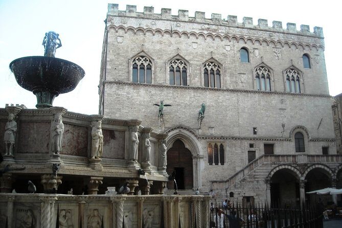 Perugia, from the Etruscans to the Middle Ages and the Renaissance  Private Tour - Key Points
