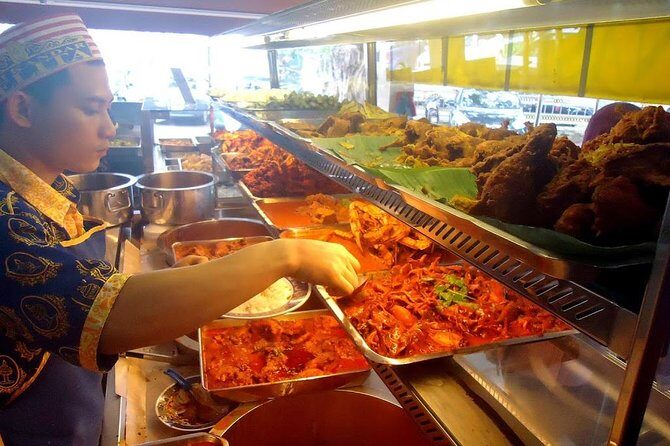 Petronas Twin Towers Admission with Private Pickup & Nasi Kandar - Who This Tour Is Perfect For