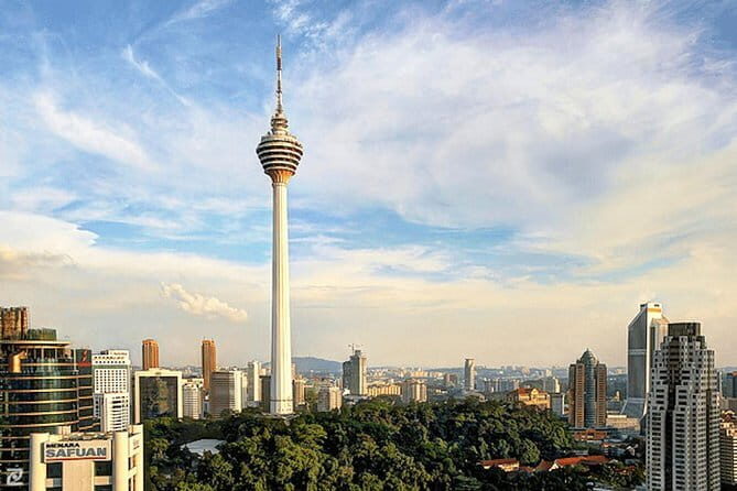 Petronas Twin Towers Skybridge & Dining Tour with Local Host - Value for Money