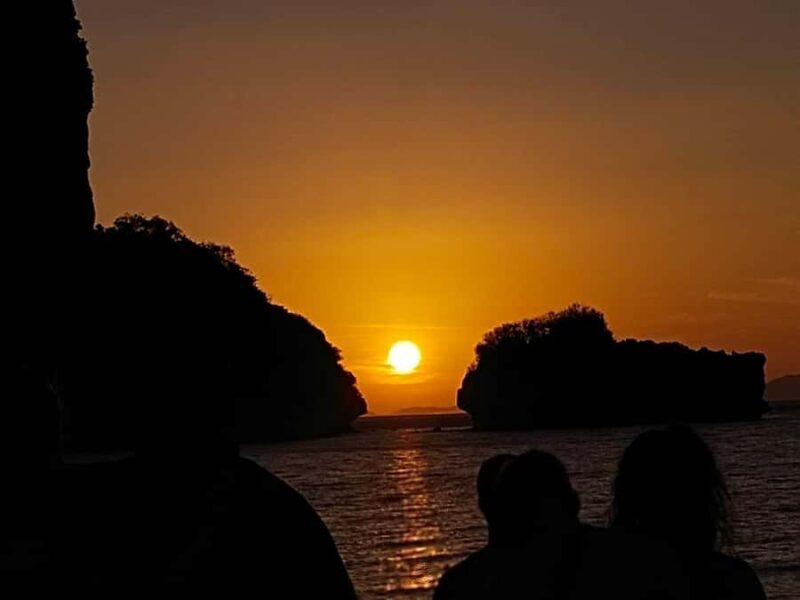 Phi Phi & 4 Islands sunset tour plus bioluminescent plankton - Frequently Asked Questions