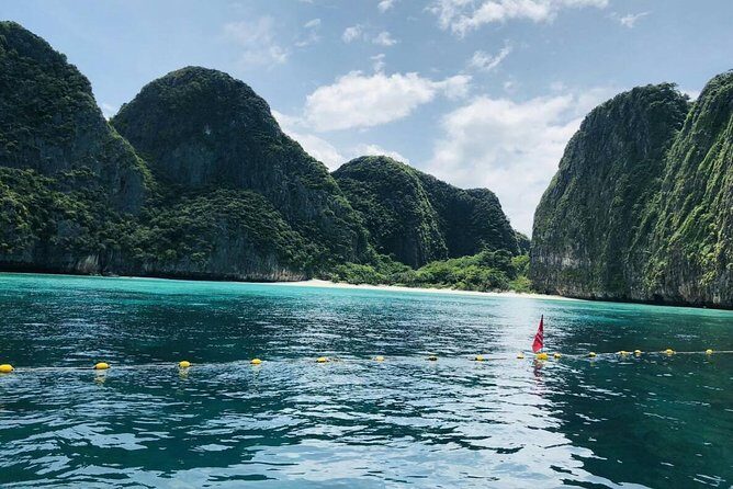 Phi Phi & Bamboo Islands Full-Day Tour by Speedboat From Phuket - What Makes This Tour Stand Out