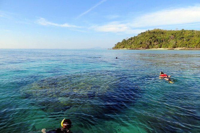 Phi Phi Don & Phi Phi Leh Sunset Trip by Arisa Speed Boat - Authentic Encounters and Realistic Expectations