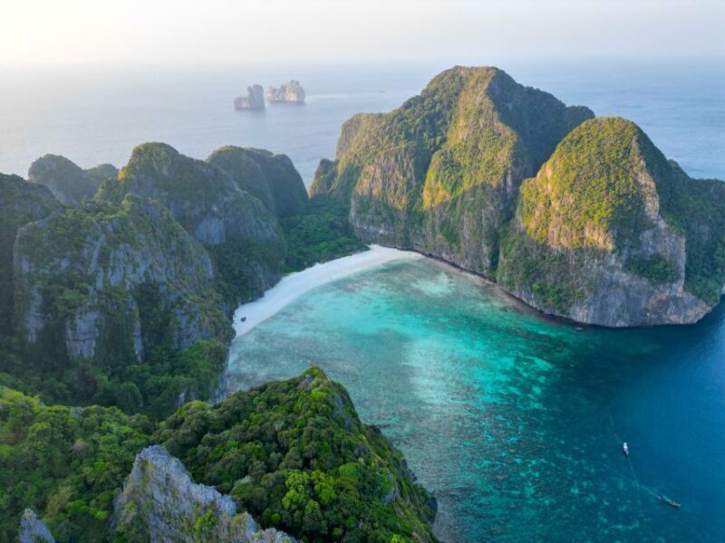 Phi Phi: Full-Day Tour w/ Maya Bay, Lunch, Sunset & Plankton - The Experience: Why It Works