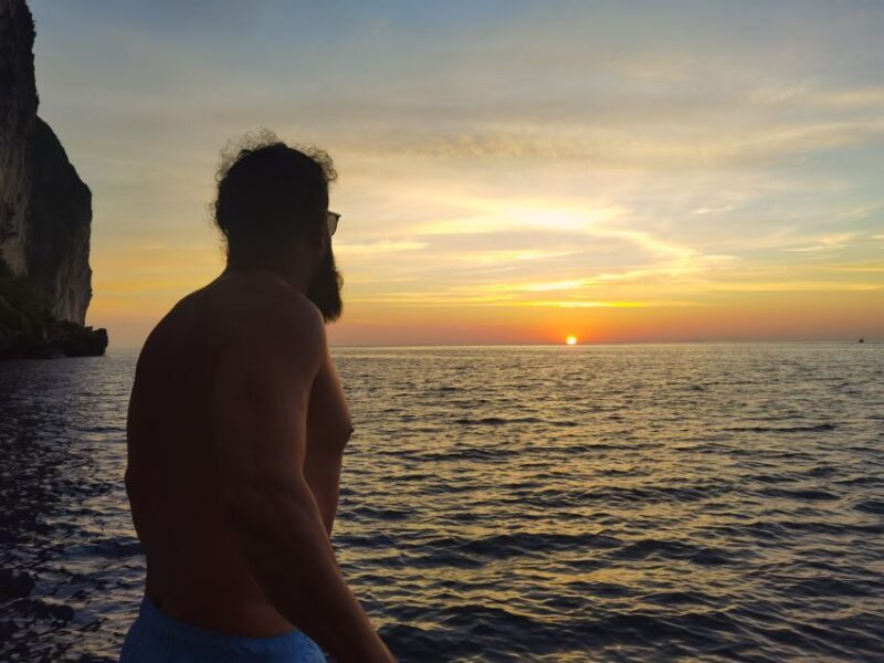 Phi Phi: Full-Day Tour w/ Maya Bay, Lunch, Sunset & Plankton - Who Is This Tour Best For?