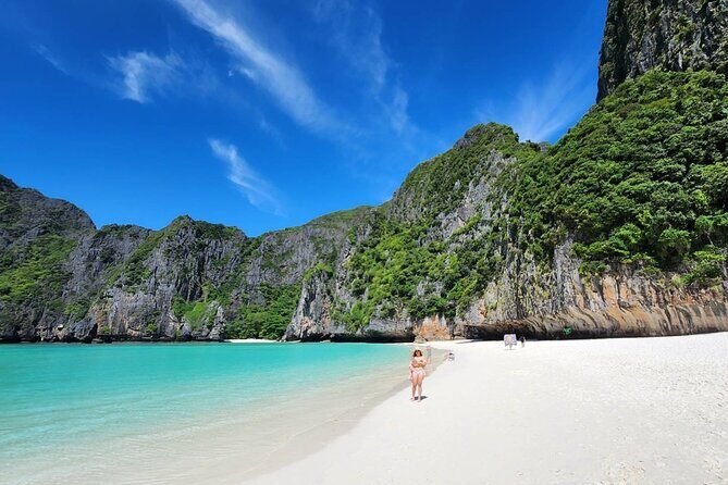 Phi Phi Island Speedboat Tour from Krabi - The Role of the Guide and Group Size