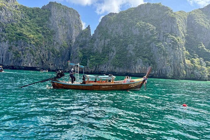 Phi Phi Islands Day Trip Adventure with Lunch - An Overview of the Tour Experience