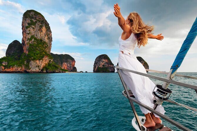 Phi Phi Islands Tour by Luxury Big Boat from Phuket - How the Experience Feels in Practice