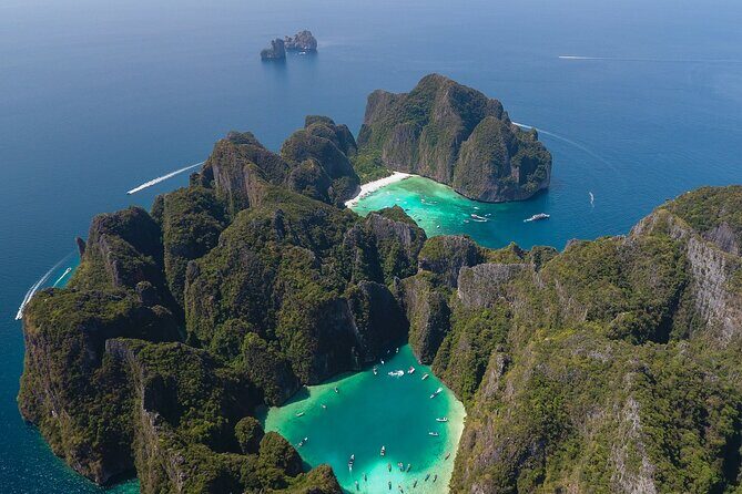 Phi Phi + James Bond islands Full day - Combo - What to Expect from the Tour Experience