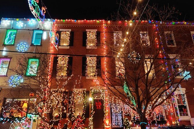 Philadelphia Holiday Lights Private 2.5 Hour Driving Tour - An In-Depth Look at the Philadelphia Holiday Lights Tour