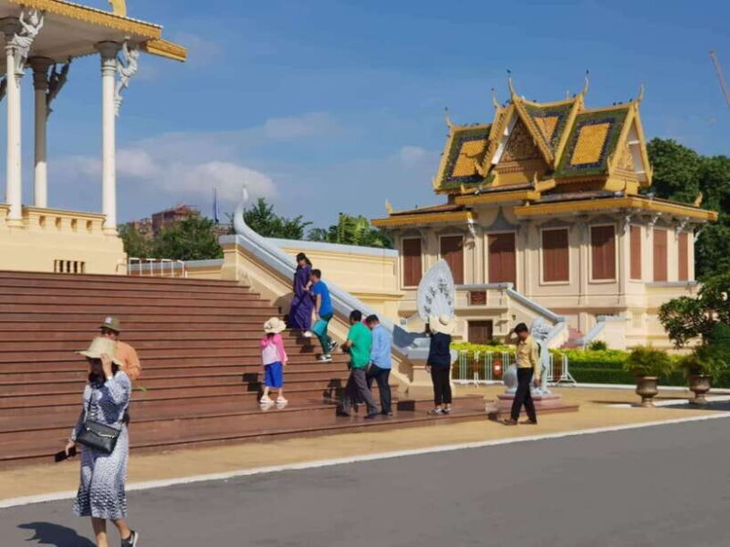 Phnom Penh: 2-Day Tour with Royal Palace and Killing Fields - The Sum Up