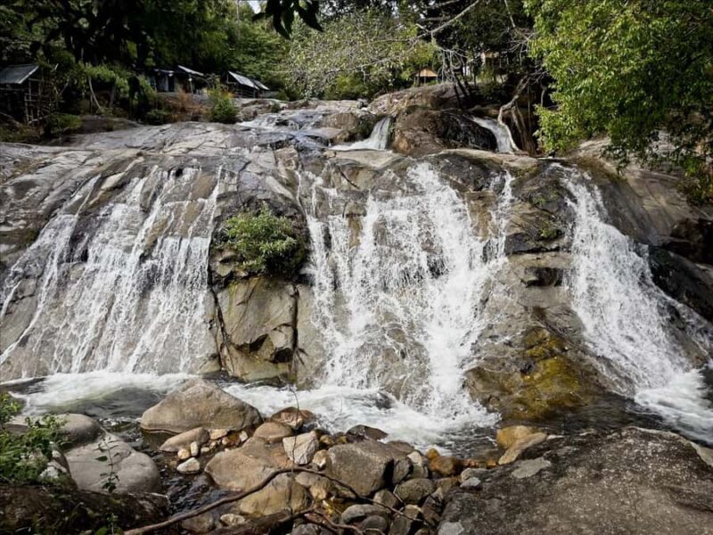 Phnom Penh: A Day Trip CHONLOS WATERFALL Hiking Adventure - What Makes This Tour Stand Out