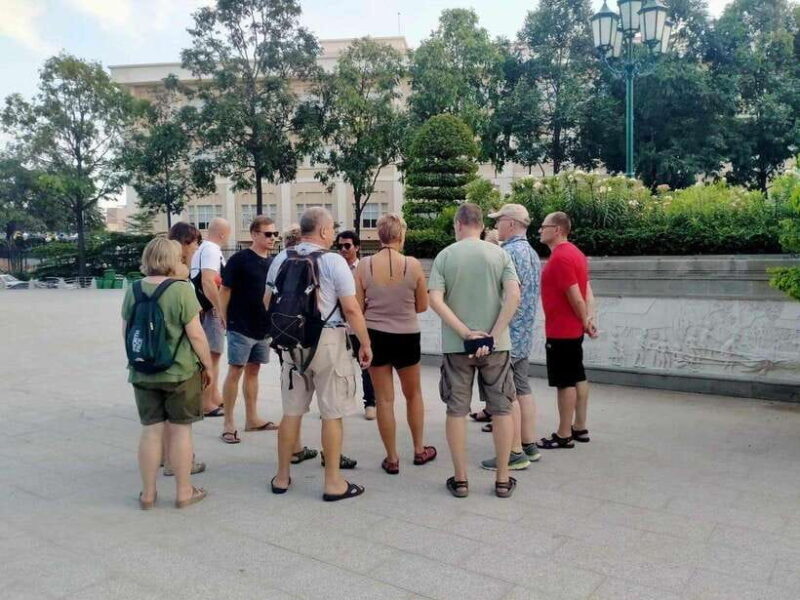 Phnom Penh: City and Silk Island Tour (no genocide sites) - A Practical, Well-Balanced Introduction to Phnom Penh