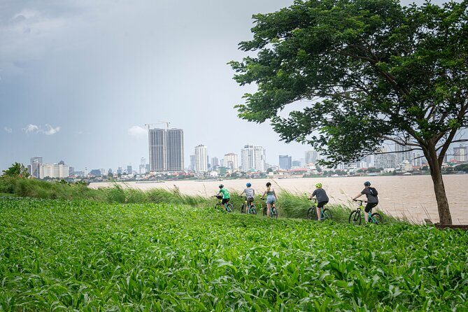 Phnom Penh: Cycle the Silk Island - Haft Day Tour - Authenticity and Experience