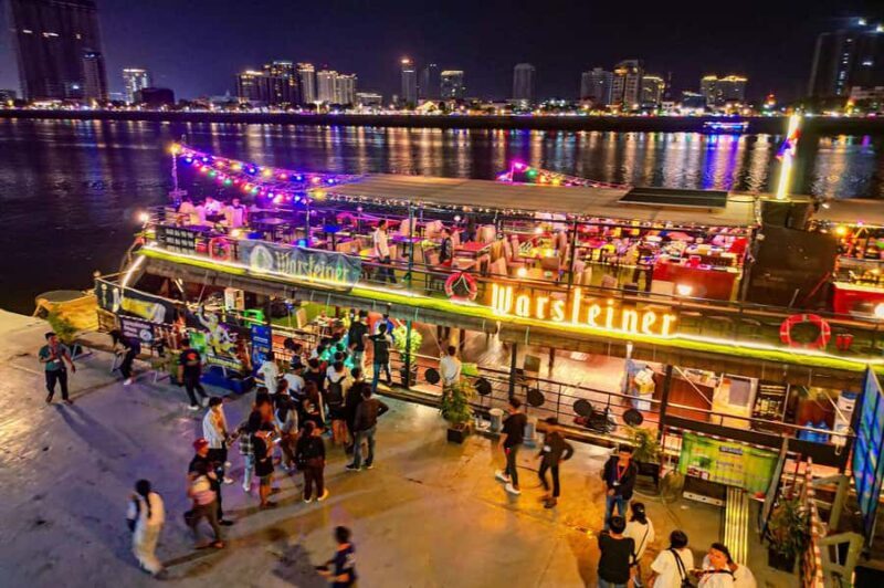 Phnom Penh: Hop-On Hop-Off Bus Ticket Free Mekong Cruise - Who Is This Tour Best For?