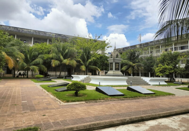 Phnom Penh: Killing Fields and S21 Genocide Museum Tour - Final Words