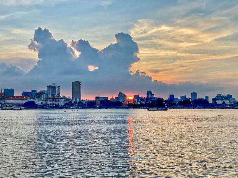 Phnom Penh: Mekong River Sunset Cruise and Tuk Tuk Ride - Who Should Consider This Tour?