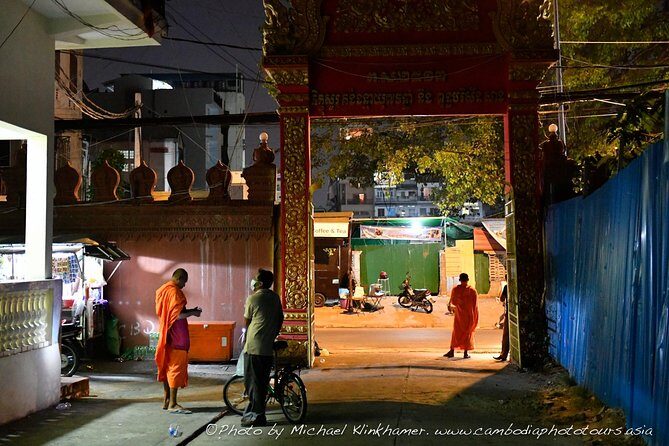 Phnom Penh Night Photo walk with Cambodia Photo Tours - Value for Money