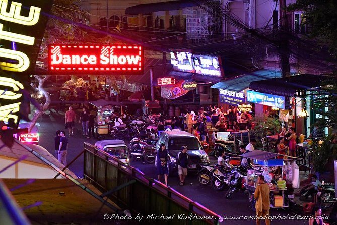 Phnom Penh Night Photo walk with Cambodia Photo Tours - FAQs