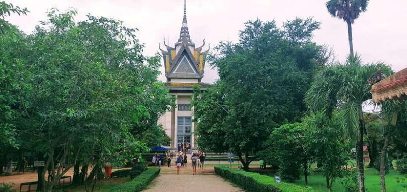 Phnom Penh: Private Guided Sightseeing Day Tour - An In-Depth Look at the Itinerary