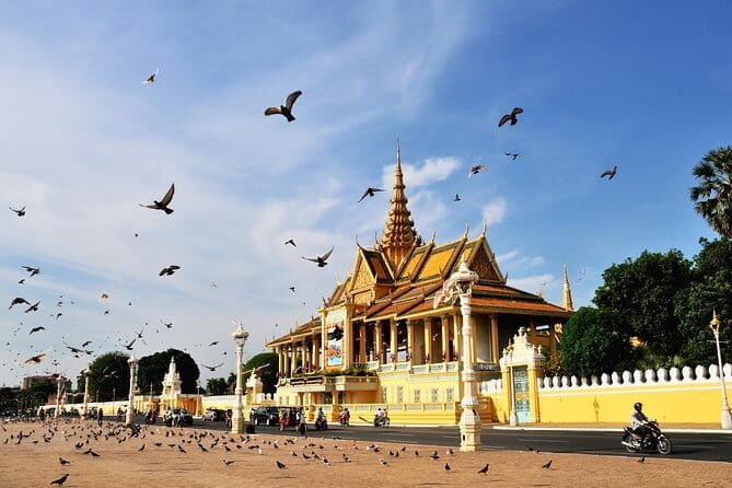 Phnom Penh Private Tour with Luggage Storage - Final Thoughts