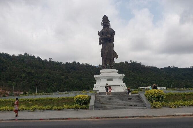 Phnom Penh Sihanouk vill Private Transfer - Who should consider this transfer?