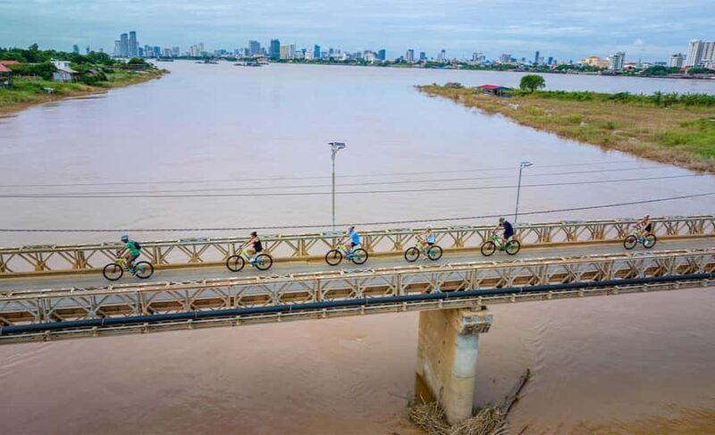 Phnom Penh Silk Island Sunset Bike Tour / E-Bike or Tuk Tuk - An Introduction to the Silk Island Sunset Bike Tour