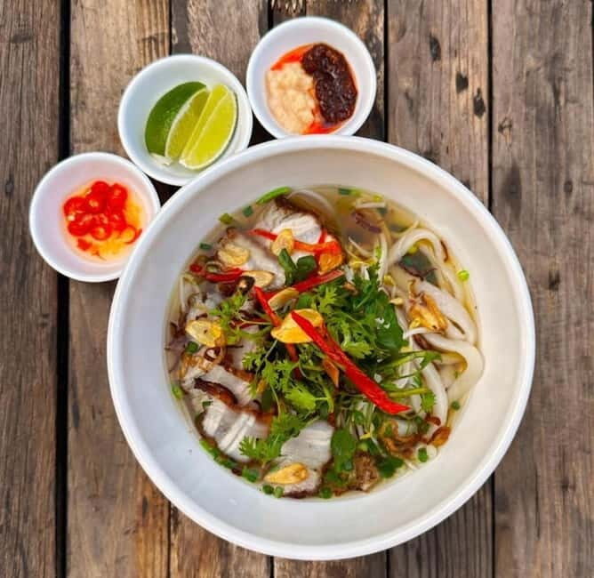 Phnom Penh: Street Art and Noodle Tour by Tuk Tuk - An Honest Look at the Phnom Penh Street Art and Noodle Tour