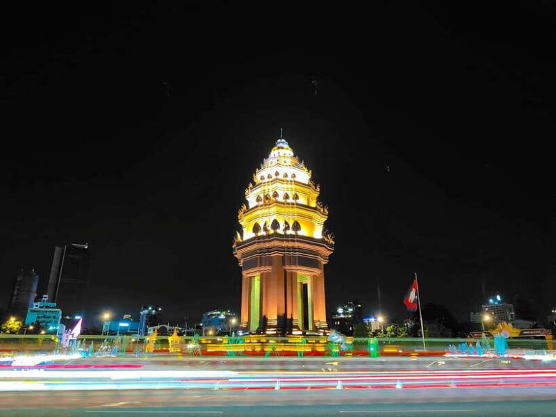 Phnom Penh: Sunset Cruise & Evening City Tour by Tuk Tuk - Practical Tips for The Tour