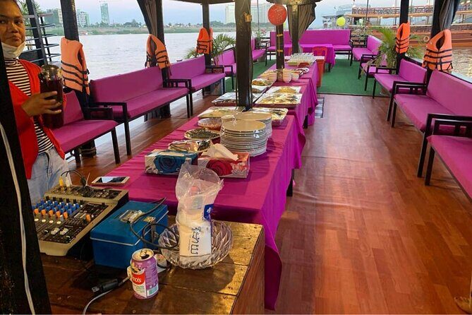 Phnom Penh to Siem Reap Cruise/road tour or Siem Reap/Phnom Penh - A Closer Look at the Experience