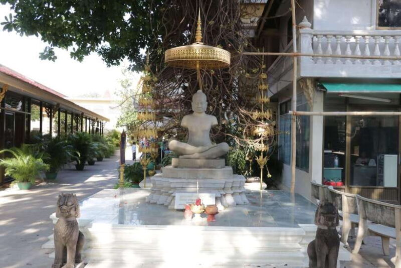Phnom Penh Tour with English Tuk Tuk Driver - The Sum Up