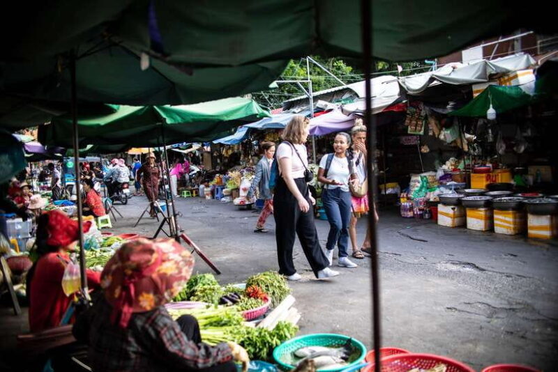 Phnom Penh: Walking Highlight City Tour - Key Points