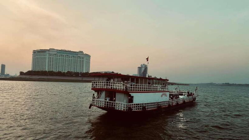 PhnomPenh: Explore Non Local Experience Life of City Tour - Why This Tour Works: A Detailed Look