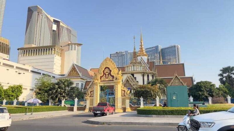 PhnomPenh: Explore Non Local Experience Life of City Tour - FAQs