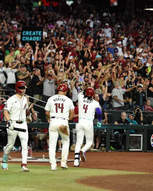 Phoenix: Arizona Diamondbacks Baseball Game at Chase Field - Introduction: Is a Diamondbacks Game at Chase Field Worth It?