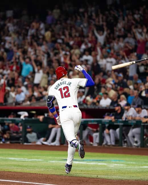 Phoenix: Arizona Diamondbacks Baseball Game at Chase Field - What You Can Expect on the Tour