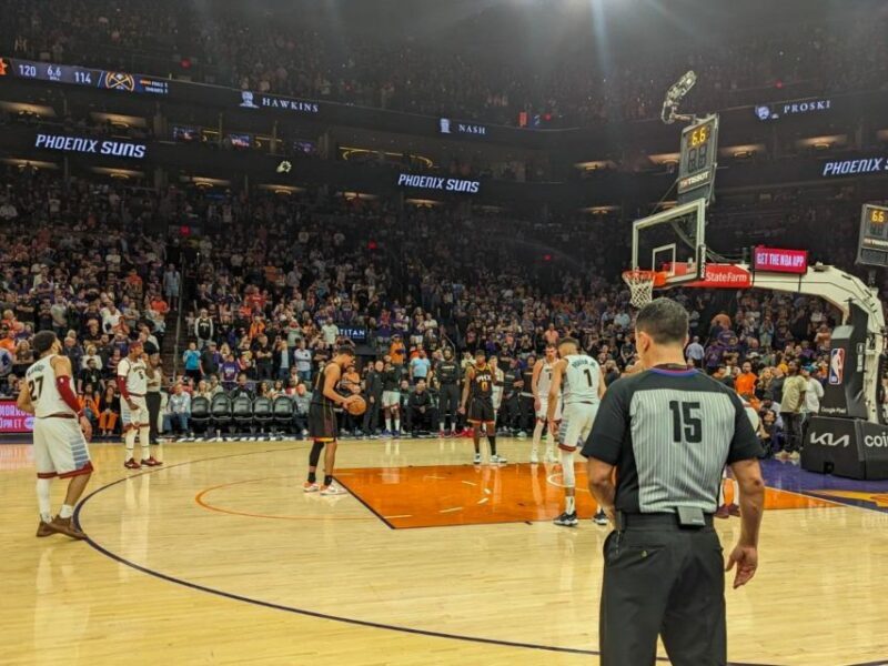 Phoenix: Phoenix Suns Basketball Game Ticket - Authenticity and Atmosphere at Footprint Center
