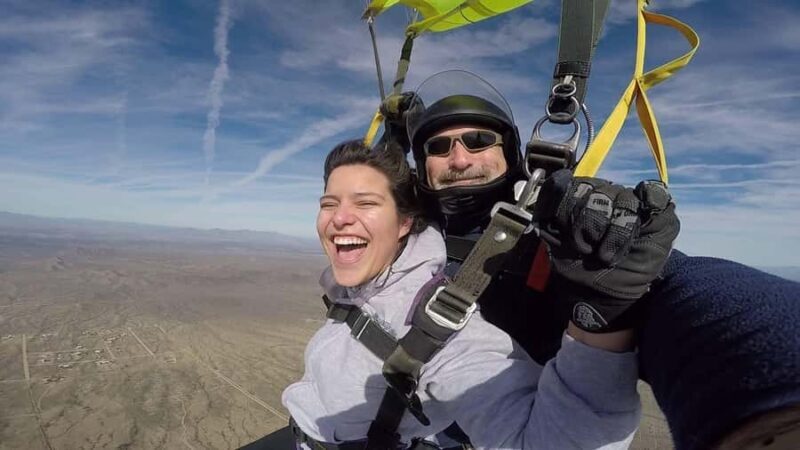 Phoenix: Tandem Skydiving Experience - Key Points