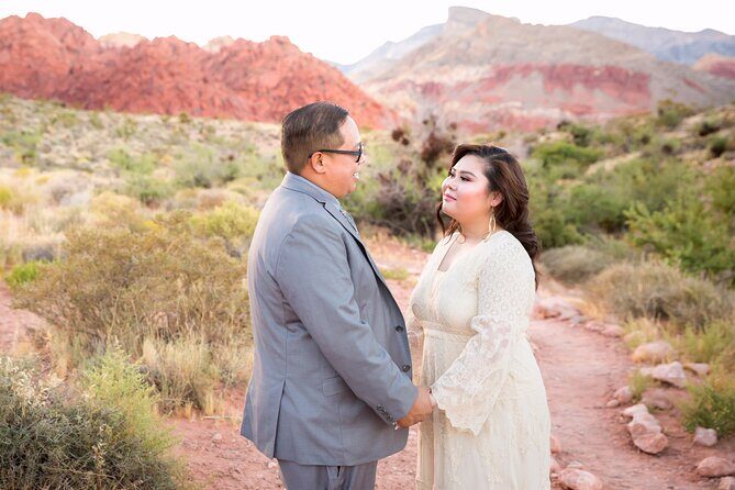 Photo Shoot at Red Rock Canyon in Calico Basin - Who Would Benefit Most?