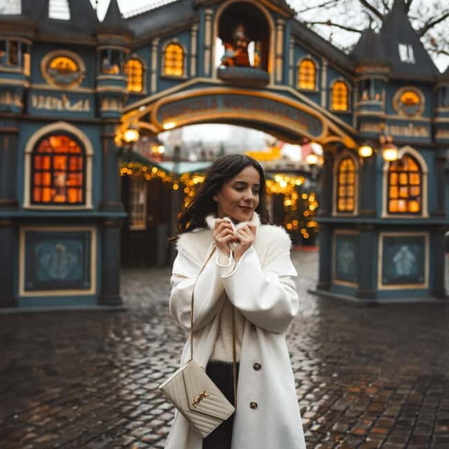 Photo shoot at the Cologne Christmas market with a local photographer - Practical Details and Considerations