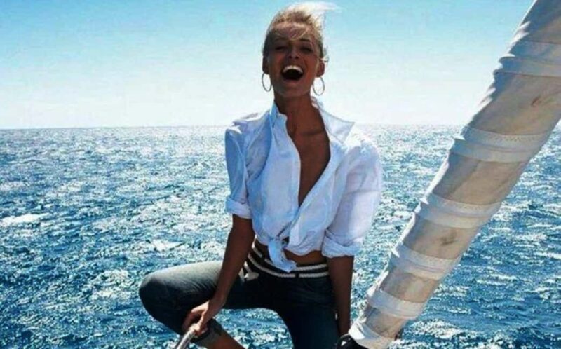 Photo Shoot on a Sailboat Overlooking Lisbon - What to Expect on the Sailboat