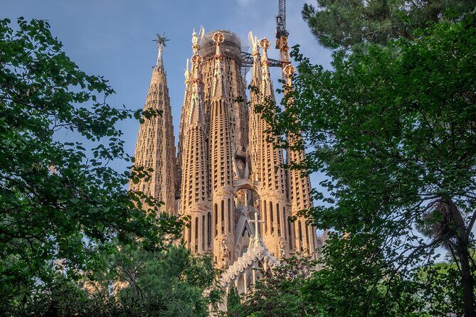 Photo Walking Tour Sagrada Familia and Gaudí in Barcelona - Final Thoughts