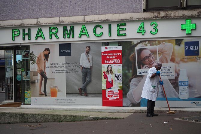 Photograph with a pro Paris off the beaten path! - Street Art and Neighborhood Charm