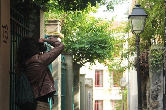 Photograph with a pro Paris off the beaten path! - Learning and Fun in a Friendly Atmosphere