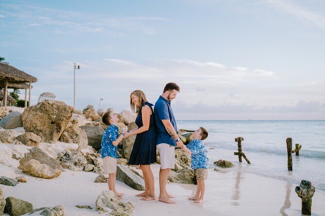 Photographer-Capture Memories in Aruba-Candid Photography Session - Key Points