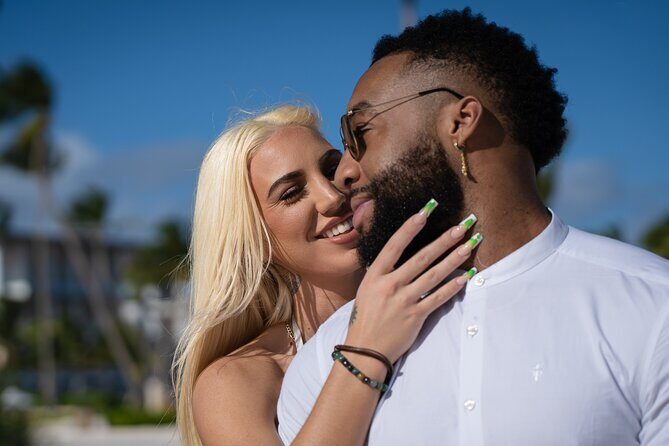 Photographer in Punta Cana, professional photo shoot - Authentic Insights from Reviews