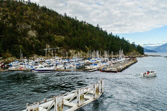 Photography, Hiking & Ferry to Bowen Island - Key Points