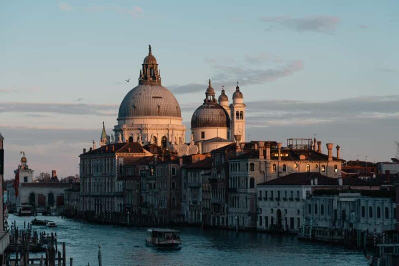 Photography Walk with your phone! Venice hidden gems - In-Depth Look at the Itinerary